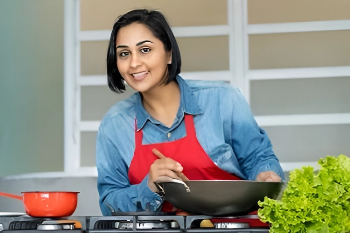 Cook Services in Mumbai – Book My Maids